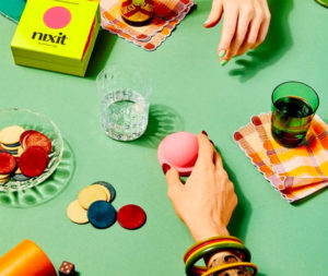 Disque menstruel : mode d'emploi & différences avec la coupe menstruelle